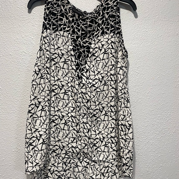 Metaphor | Tops | Metaphor Black And White Blouse With Flowing Fit ...